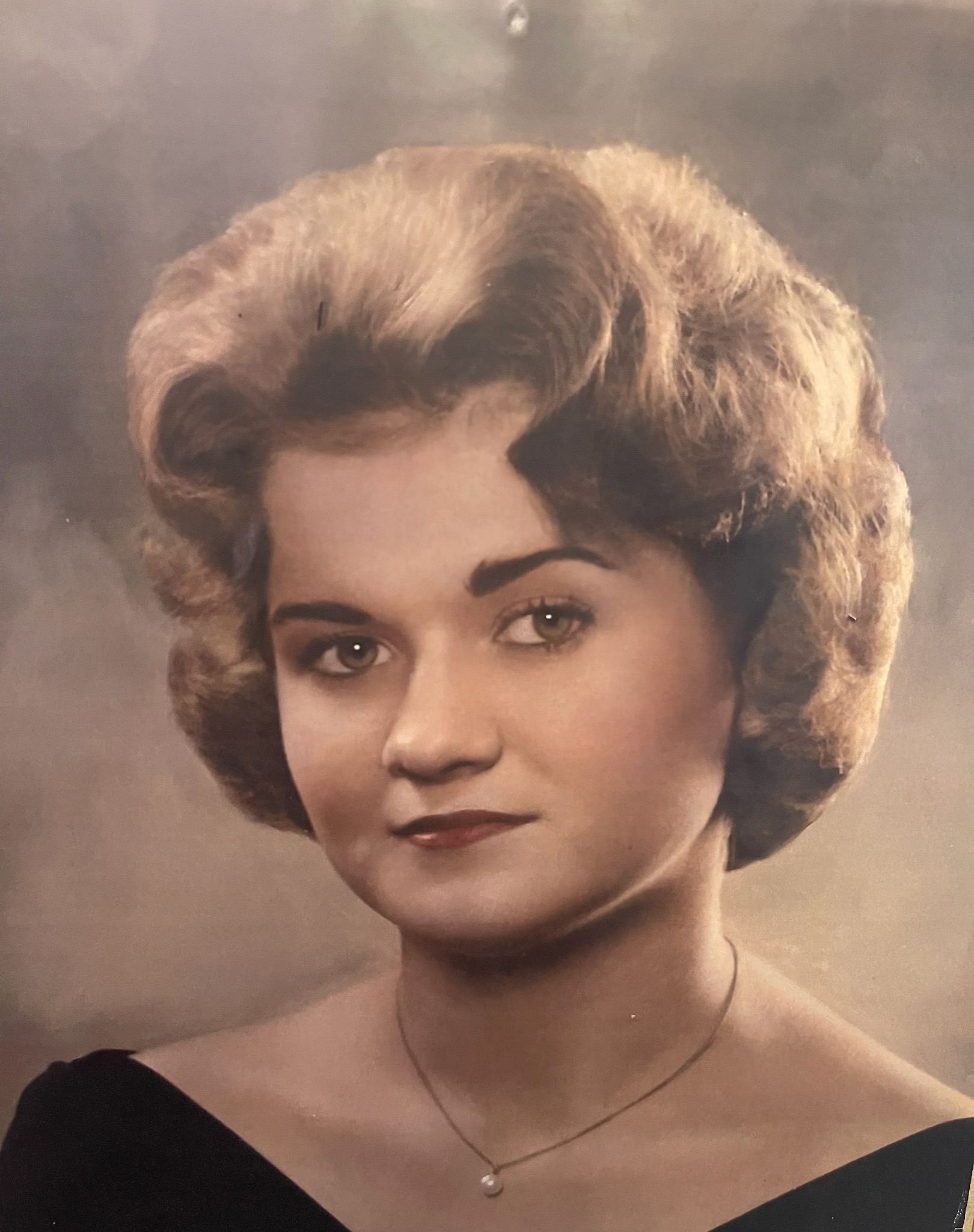 Kracl Funeral Chapels | Nora "Muci" Ball - Schuyler, David City, Leigh